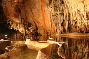 10 Facts about Caves - Fact File